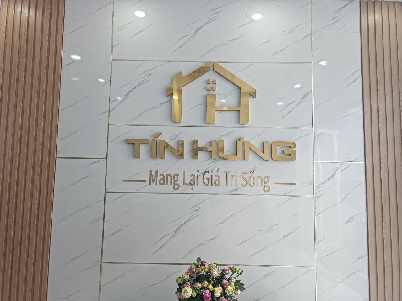 Công Ty TNHH Xây Dựng Nội Thất Tín Hưng